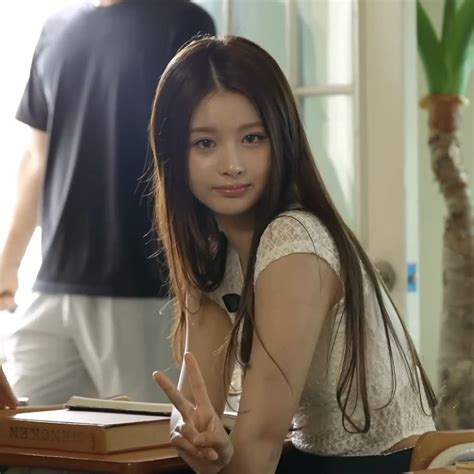 Pin By Ebery On Nmixx☺︎ Pretty People Model Asian Beauty