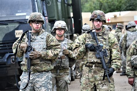 70th Beb Kodiaks Meet Black Bear Brothers During Field Training