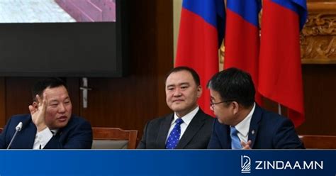 Лу Гантөмөр АН арын хаалгагүй гишүүнээ хөөдөггүй нам болно