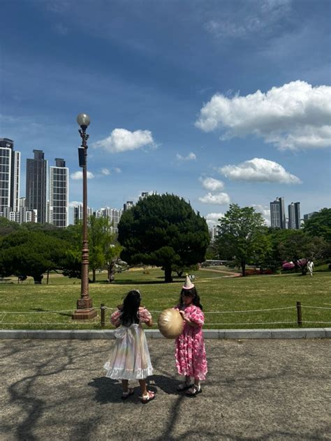 대구 달성공원에서 드레스입고 생일파티 사진 촬영 네이버 블로그