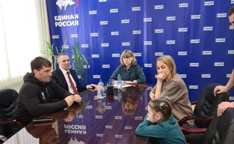 Эдуард Исаков встретился с девочкой получившей четыре год назад благодаря поддержке команды