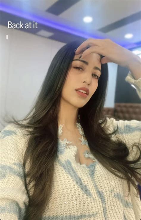 Daksha Nagarkar R Indiancelebs