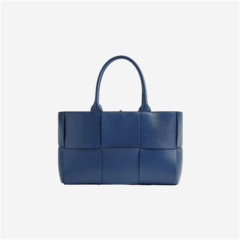 보테가 베네타 스몰 아르코 토트백 크루즈 Bottega Veneta Kream