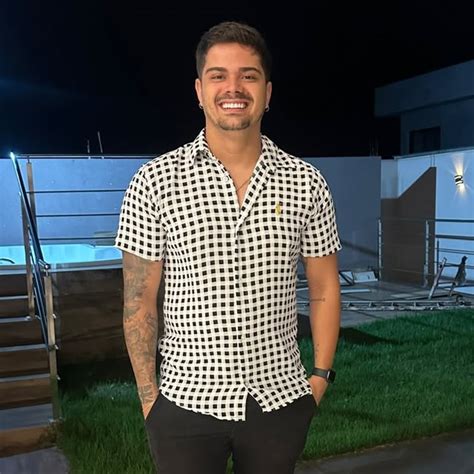 Vinicius Bruno Vinicius Bruni Threads Say More