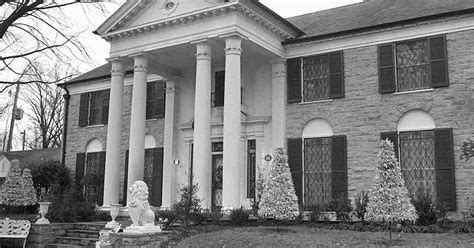 Graceland 10 Surprising Facts About Elvis Presleys Mansion