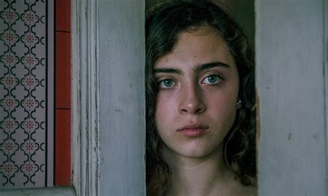 ‘la Vida Sense La Sara Amat Arriba Als Cinemes Cultura21