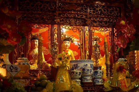 Sức Sống Của Tín Ngưỡng Thờ Nữ Thần Trong Dòng Chảy Văn Hóa Việt