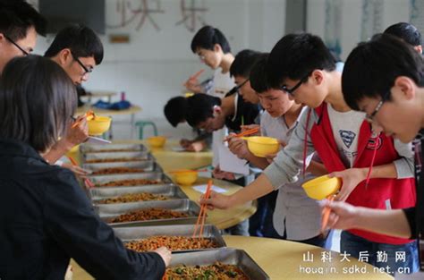 后勤管理处饮食服务中心举办第九届厨师大赛 山东科技大学新闻网