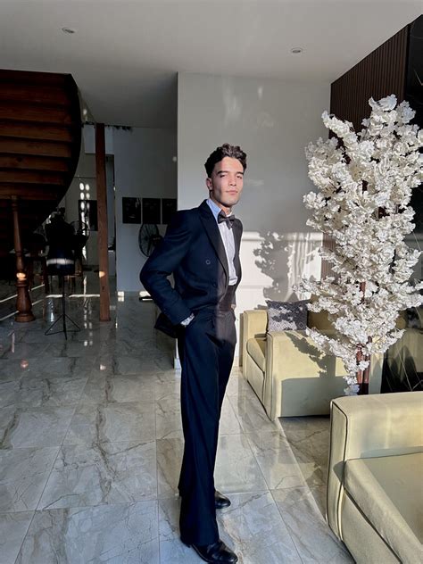 Mohamed Hassan Model On Modelisto