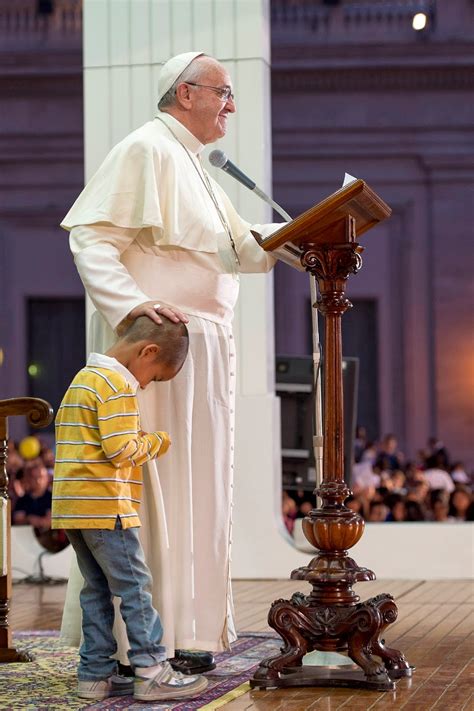 Connoisseur Pope Francis Cutest Fan Rushes To Stage For A Hug