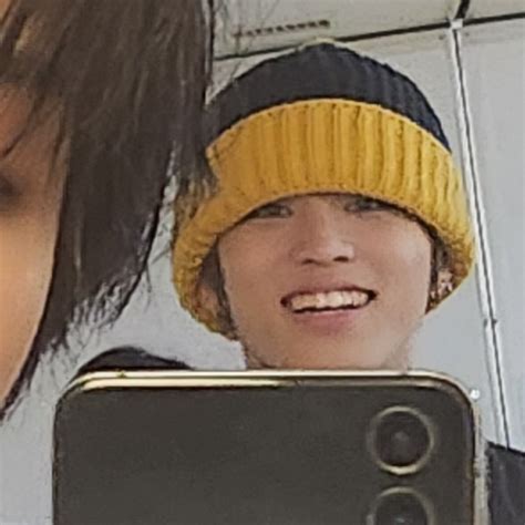 엄지손가락같아 X Xmmnaz