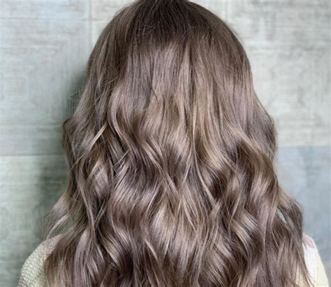 თმის შეღებვის ტექნიკა „ეარ ტაჩი“ ამისთვის ხელფასის ნახევრის მიცემა არ დაგენანებათ