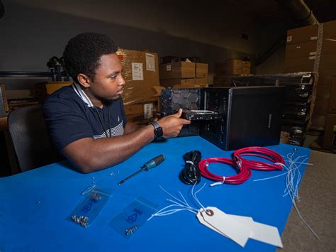 Summer Interns Gain Knowledge At Niwc Atlantic