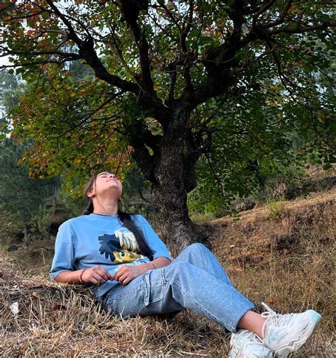 priya joshi 🦋 shi chal rha hai 🙂💔 follow priyu 1415 for more explorepage