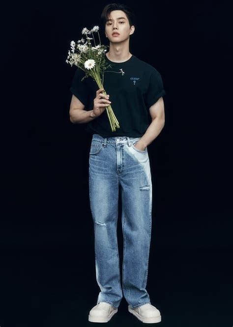 오늘 뜬 게스 모델 송강 X 수지 여름화보 연예이슈 수다방 네모판