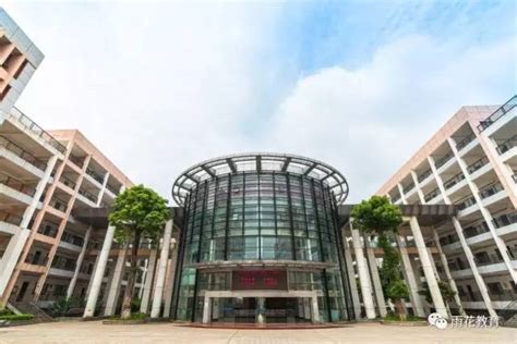 雅礼雨花 雅礼雨花中学 雅礼雨花实验中学 大山谷图库
