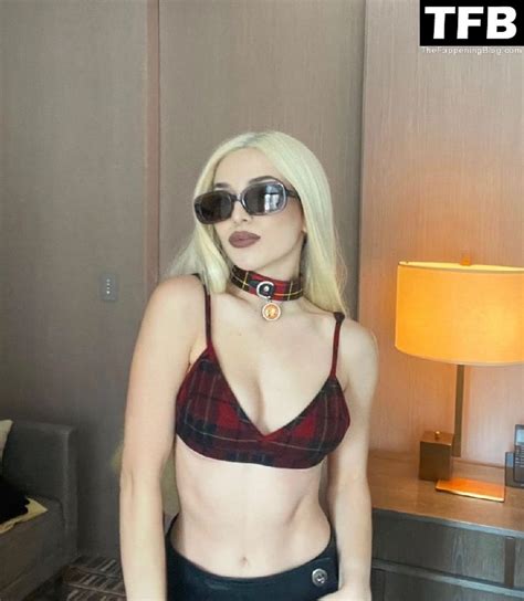 Ava Max Poses Outside Of The Coach Fashion Show In New York Fappening