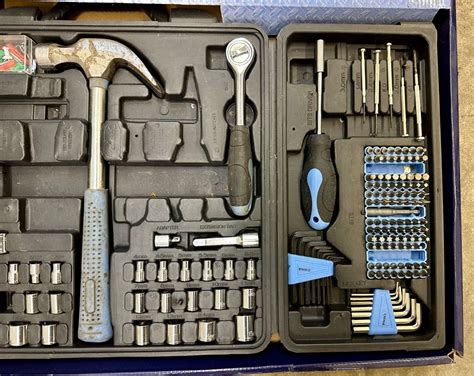 portable tool kit incomplete