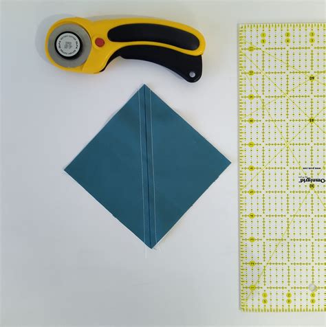 How To Make Half Square Triangles 2 At A Time StoffART DESIGN Com