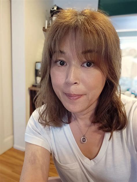 おはようございます。起きてから2時間半… 朝のルーティンもしないで、一心不乱になにやら書いておりました🖊 先に自分の顔描かないと…だね😂
