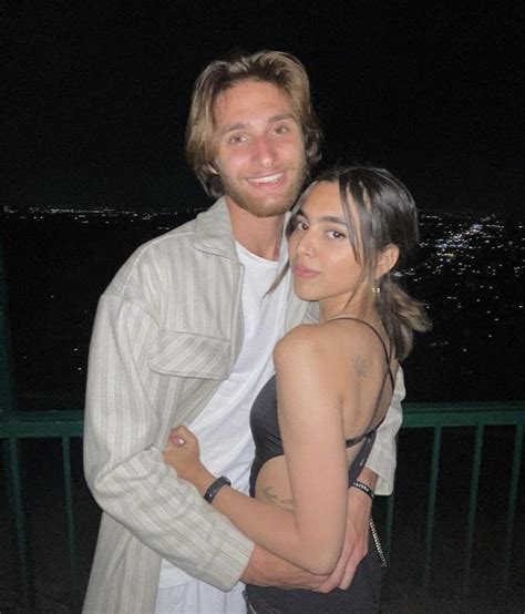 अनुराग कश्यप की बेटी ने पिता से शादी से पहले सेक्स को लेकर पूछा सवाल बोली अगर मैं प्रेग्नेंट