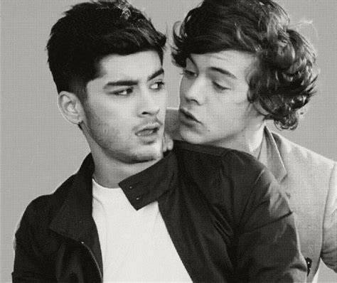 21 Reasons To Be Thankful For The Godly T That Is Zayn Malik One Direction Pictures One