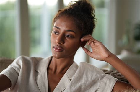 Sony Alpha A6700 Máy Ảnh Tốt