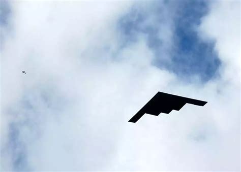 The Power Of The B 2 Spirit Stealth Bomber Dualmedia Innovation News