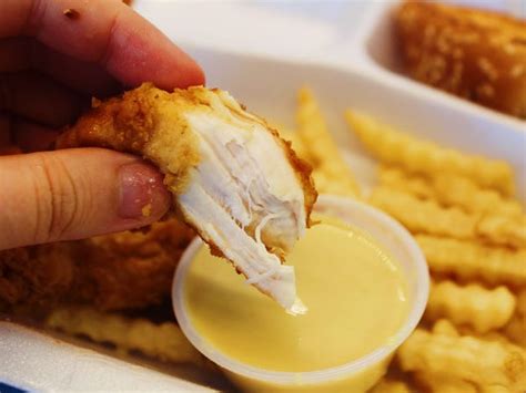 Review I Went To Raising Canes For The First Time Business Insider