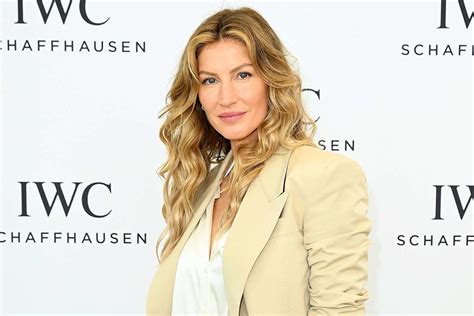 Gisele Bündchen Feels Very Blessed After Welcoming Baby Tears Up When She Sees All of Her