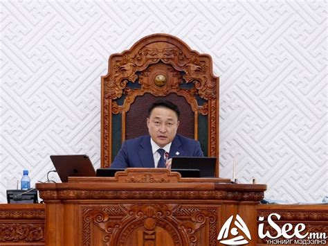 Д Амарбаясгалан Эн түрүүнд эх орон ард түмнийхээ язгуур эрх ашгийг дээдэлж үндсэн хуулийг