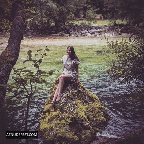 Marina Kaye Feet Aznudefeet