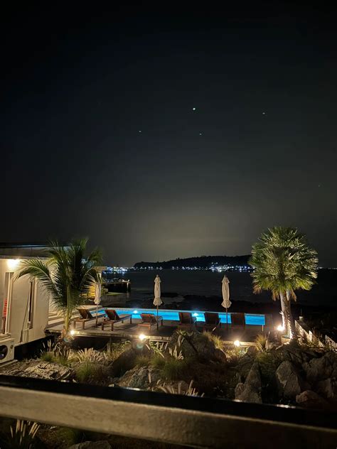 ปักหมุดที่พักเกาะสีชังติดทะเล Vibe ดีมาก พร้อมจุดเช็คอินห้ามพลาด แกลเลอรีที่โพสต์โดย