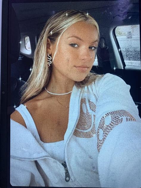 Hot Sexy Mandi Bagley Bikini Pics