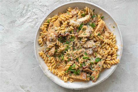Creamy Rotini Chicken Pasta Recipe Daen S Kitchen