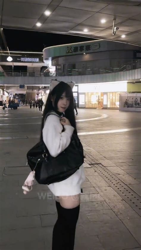 绝美画质色情摄影师MC作品全集 干摄影的活做爱做的 萝莉妹妹