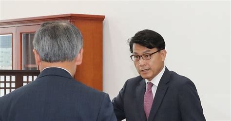 윤상현 외교통일위원장 나가미네 주한 일본대사 면담