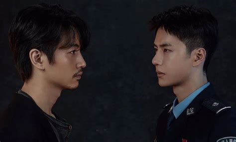 陈晓留胡子和没有胡子，造型若判两人，格调相差太大了 搜狐大视野 搜狐新闻