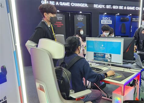 시디즈의 첫 게이밍 의자 지스타 2022 시디즈 브랜드존