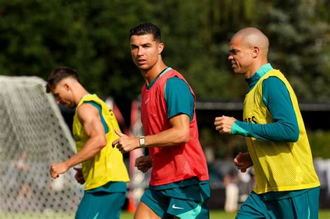 حمایت کاسترو از رونالدو و مانه در شبی که گل نزدند فوتبالی