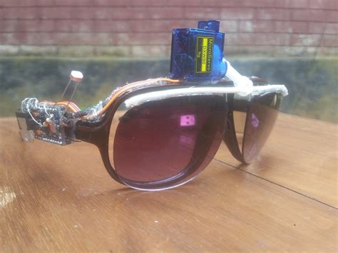 Sunglass Bot An Automated Pair Of Sunglasses Arduino Project Hub