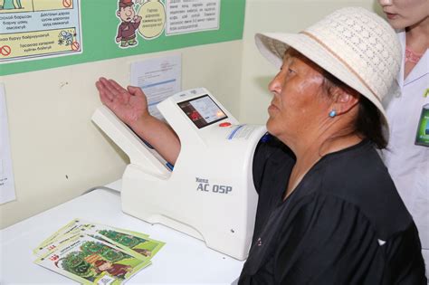 ХААН Банк Сангаас Хөвсгөл аймгийн Нэгдсэн эмнэлэгт цусны даралт хэмжих багаж бүхий эрүүл мэндийн