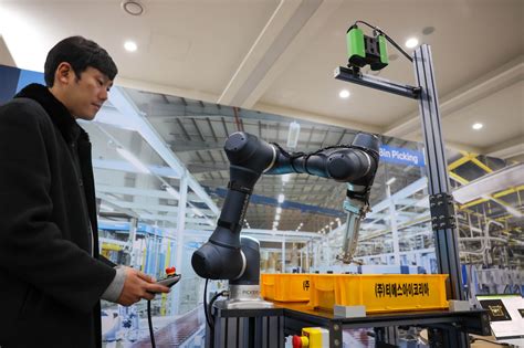 로봇팔이 만드는 로봇팔작업자 돕는 협동로봇의 탄생 르포