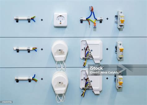 스위치로 다양한 전원 콘센트를 연결하는 시각 회로 세트 전기 배선 장치 0명에 대한 스톡 사진 및 기타 이미지 0명 Diy 가정 생활 Istock