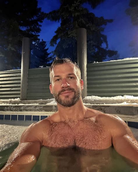 Daniel Henson Danielghenson • Instagram Photos And Videos