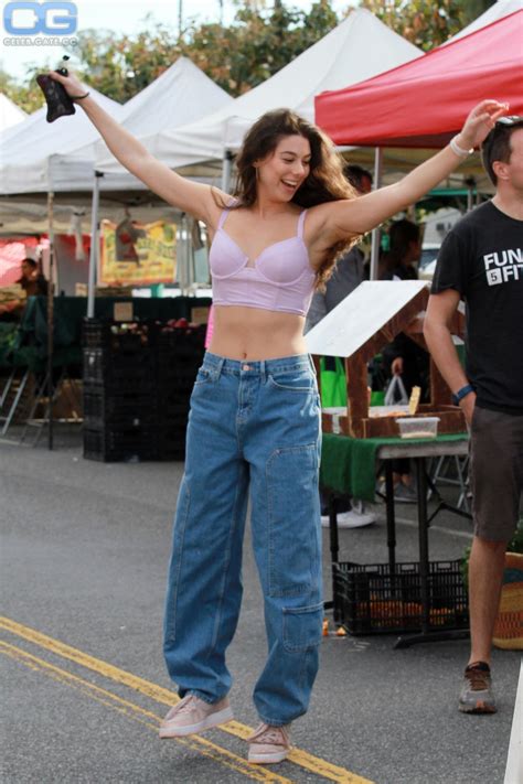 Kira Kosarin Nude Pictures Onlyfans Leaks Playboy Photos Sex Scene Uncensored