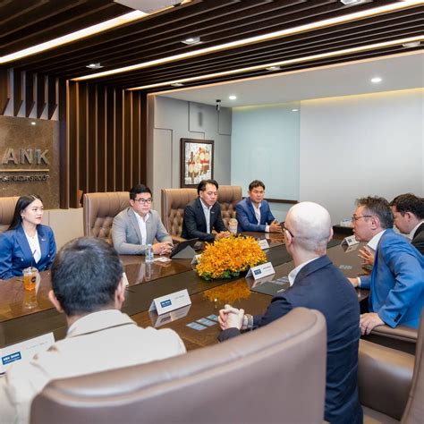 ធនាគារ Aba ចាប់ដៃគូជាមួយ ក្រុមហ៊ុន ភីធីធី ខេមបូឌា ដើម្បីផ្តល់សេវាទូទាត់នវានុវត្តន៍