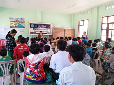 ကျိုင်းလပ်မြို့၌ ၇၇ နှစ်မြောက် ပြည်ထောင်စုနေ့အထိမ်းအမှတ် ဟောပြောပွဲ၊ နံရံကပ်စာစောင်ပြပွဲနှင့