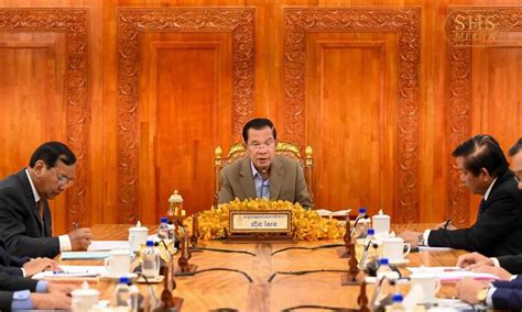 សម្ដេចតេជោ ហ៊ុន សែន អញ្ជើញដឹកនាំកិច្ចប្រជុំគណៈកម្មាធិការអចិន្ត្រៃយ៍ព្រឹទ្ធសភា