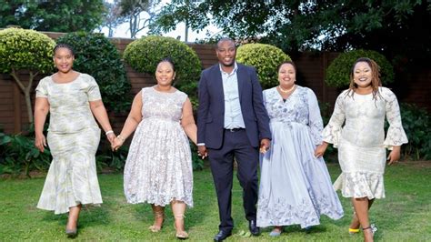 Sold Out Women Cough Up R5000 For Dinner With Musa Mseleku